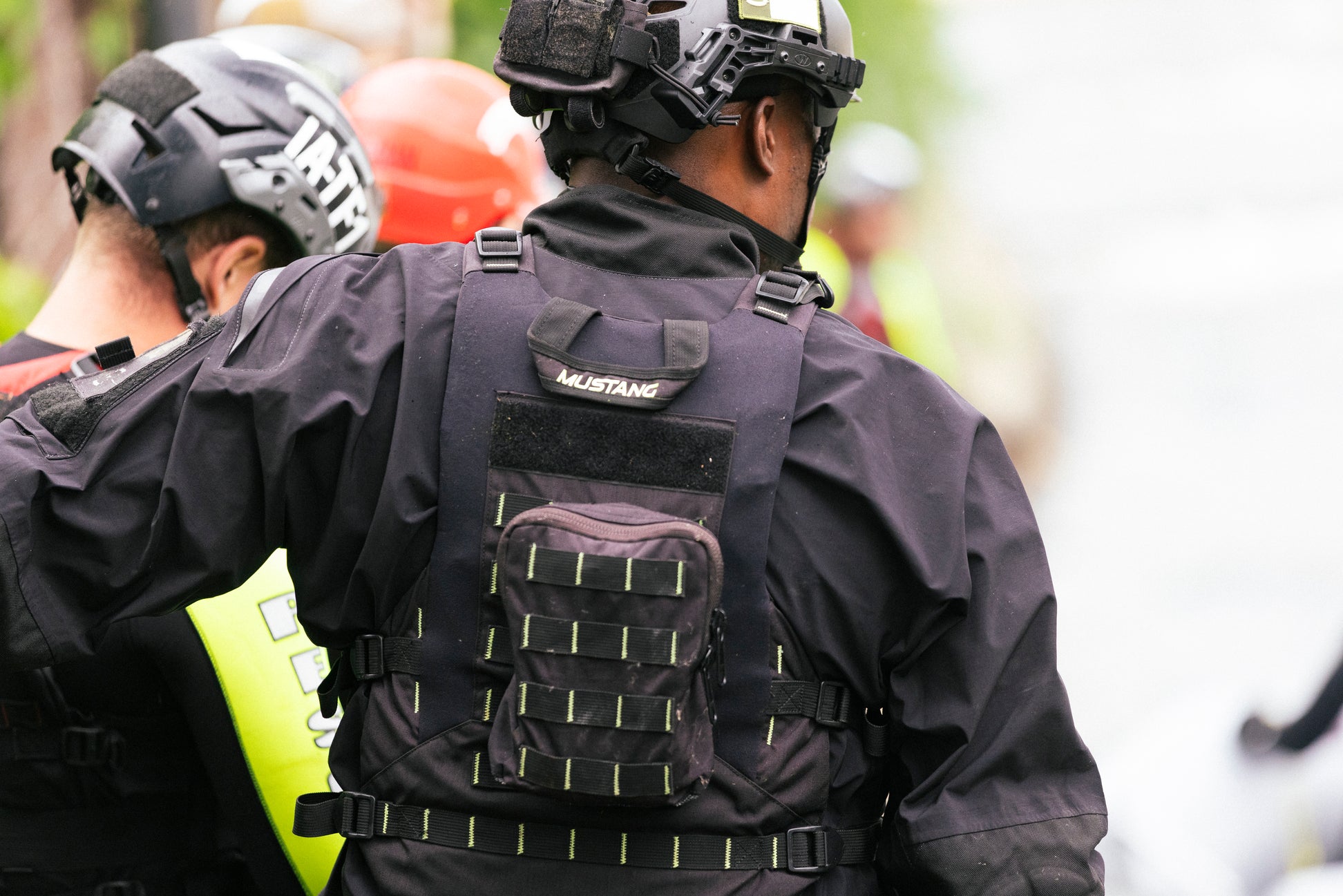 Rescue Swimmer Vest | Mustang Survival USA – Mustang Survival PRO